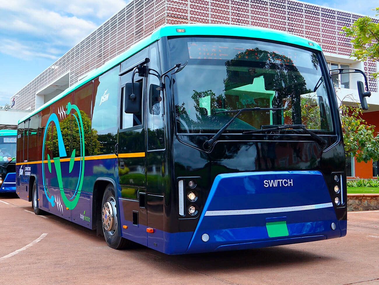 JSW Signals Major Electric Bus Ambitions with Aggressive Bids in 6,230 ...